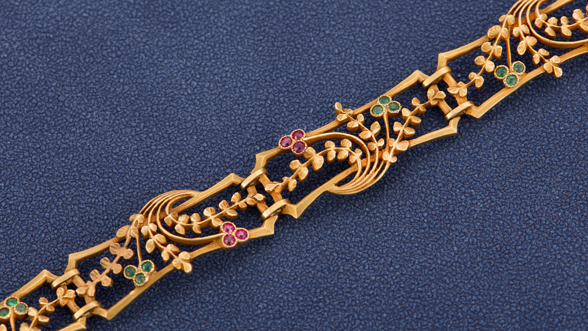 The essentials of the Art Nouveau period - 58 Facettes