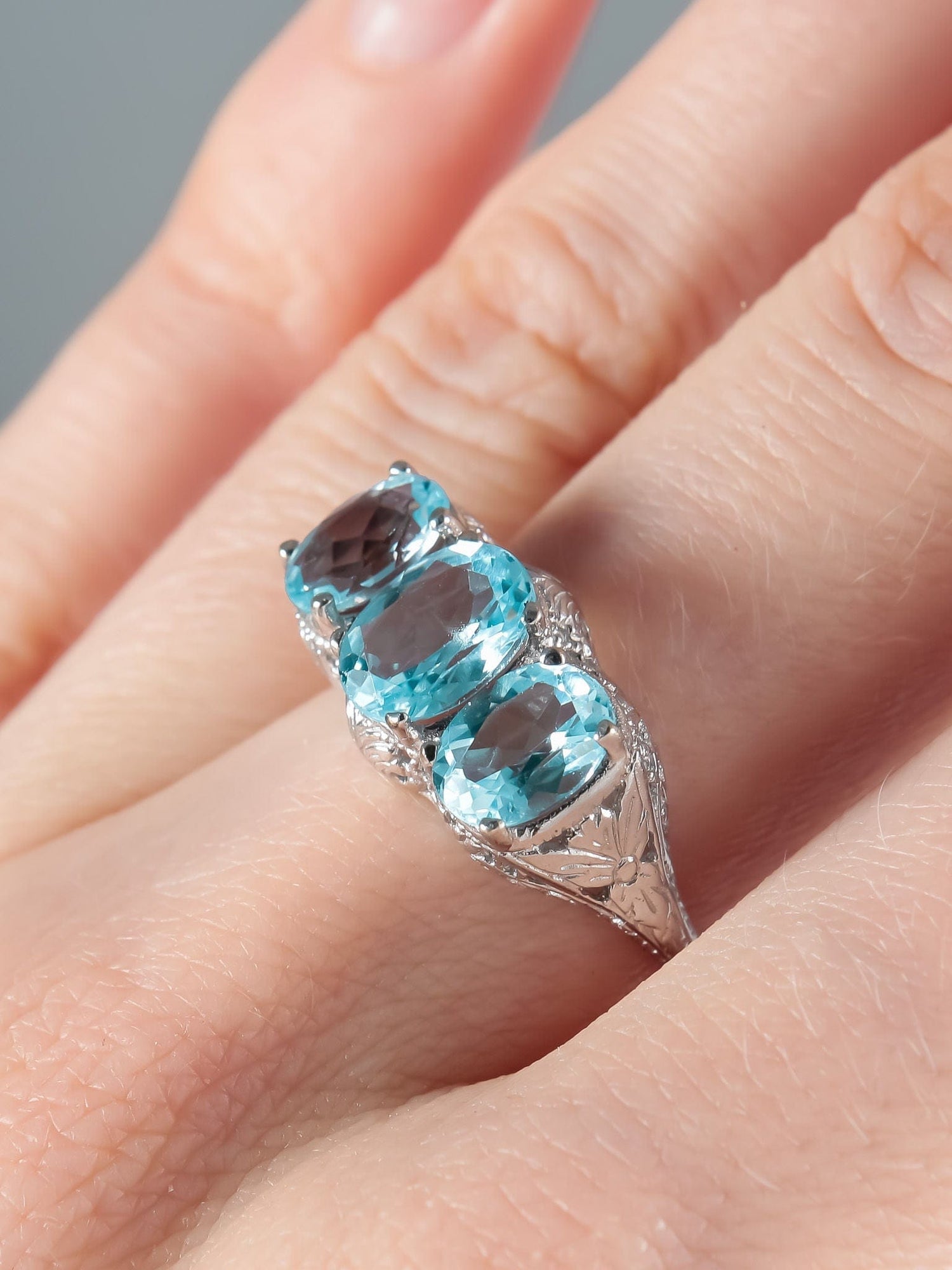 Aquamarine Trilogy Ring - 7595678859478 - 58 Facettes