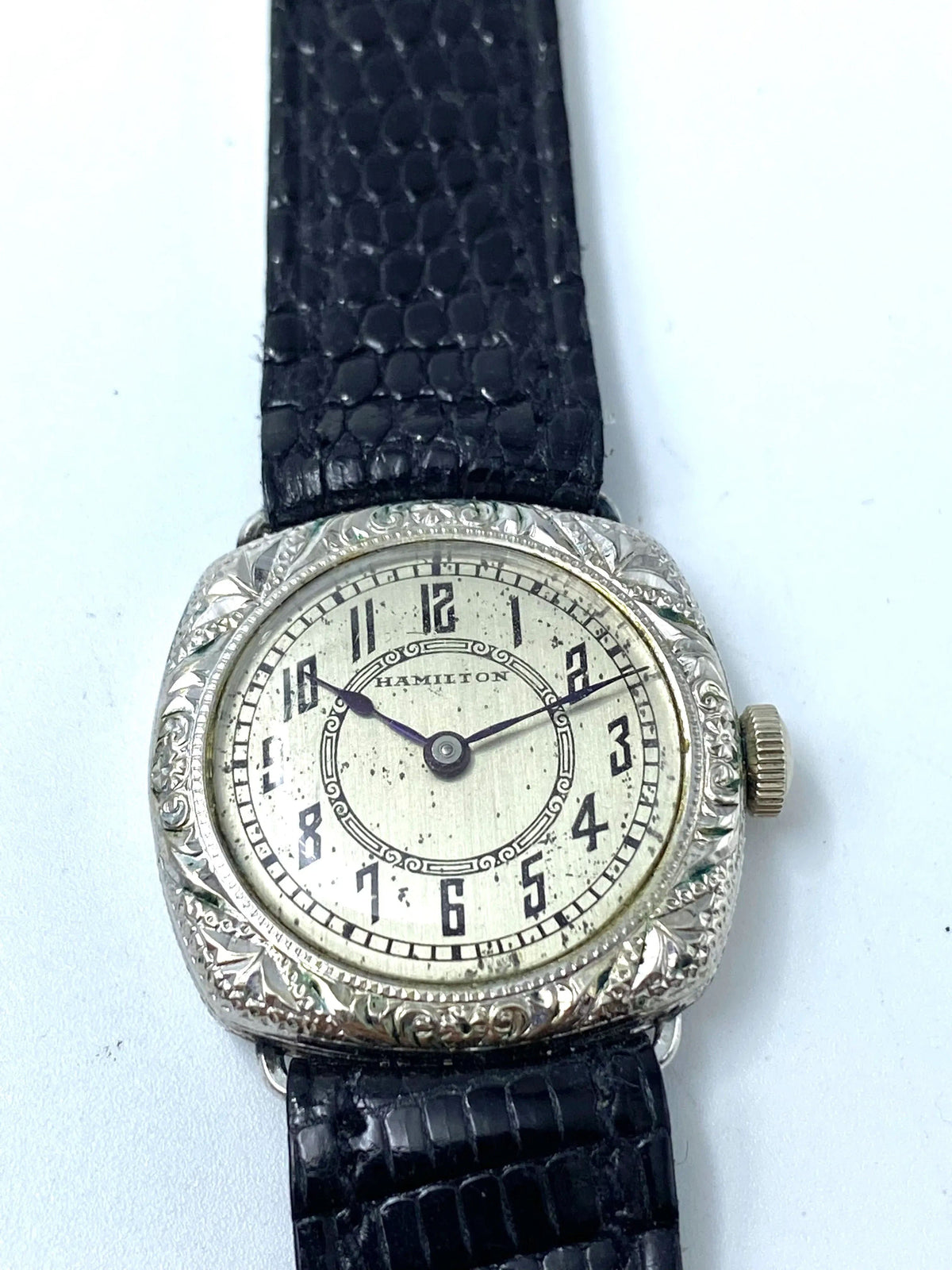 Hamilton Cushion Watch, 1927 - 8827499315529 - 58 Facettes